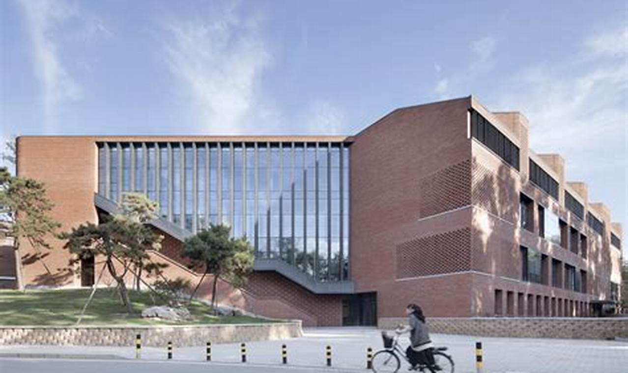 Top Aerospace Engineering Programs: QS Ranking + More